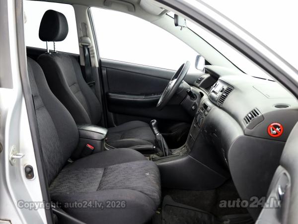 Серый Тойота Королла 2004 в Таллин, объемом двигателя 1.40 л и пробегом 189 тыс. км за 999 €, фото 6 на AUTOMOTO.COM.LV