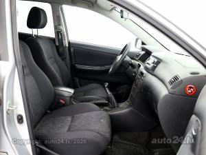 Grey Toyota Corolla 2004 in Tallinn, with an engine capacity of 1.40 L and mileage of 189 thousand km for 999 €, photo 7 on AUTOMOTO.COM.LV