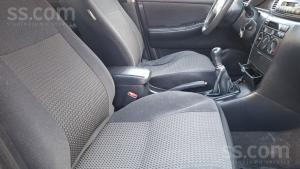 Pelēks Toyota Corolla 2004 Daugavpils, ar dzinēja tilpumu 2.00 L un nobraukumu 303 tūkst. km par 998 €, foto 17 vietnē AUTOMOTO.COM.LV