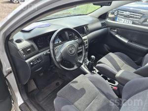 Pelēks Toyota Corolla 2004 Daugavpils, ar dzinēja tilpumu 2.00 L un nobraukumu 0 tūkst. km par 2050 €, foto 8 vietnē AUTOMOTO.COM.LV