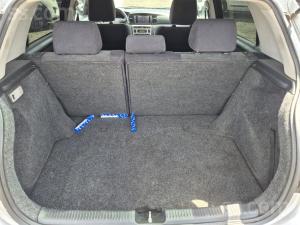 Pelēks Toyota Corolla 2004 Daugavpils, ar dzinēja tilpumu 2.00 L un nobraukumu 0 tūkst. km par 2050 €, foto 18 vietnē AUTOMOTO.COM.LV