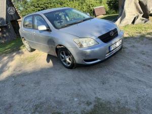 Pelēks Toyota Corolla 2004 Trakai, ar dzinēja tilpumu 2.00 L un nobraukumu 332 tūkst. km par 950 €, foto 4 vietnē AUTOMOTO.COM.LV