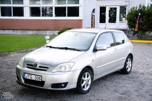 Grey Toyota Corolla 2004 in Klaipeda, with an engine capacity of 1.60 L and mileage of 250 thousand km for 1600 €, photo  on AUTOMOTO.COM.LV