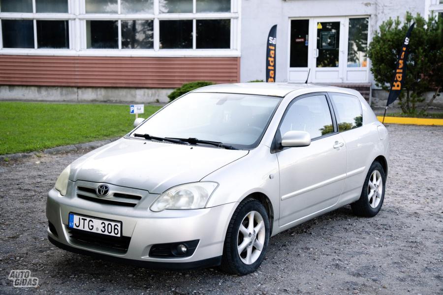 Grey Toyota Corolla 2004 in Klaipeda, with an engine capacity of 1.60 L and mileage of 250 thousand km for 1600 €, photo 1 on AUTOMOTO.COM.LV