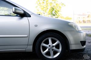 Grey Toyota Corolla 2004 in Klaipeda, with an engine capacity of 1.60 L and mileage of 250 thousand km for 1600 €, photo 10 on AUTOMOTO.COM.LV