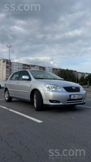 Grey Toyota Corolla 2004 in Valmiera, with an engine capacity of 2.00 L and mileage of 342 thousand km for 1500 €, photo 7 on AUTOMOTO.COM.LV