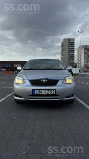 Grey Toyota Corolla 2004 in Valmiera, with an engine capacity of 2.00 L and mileage of 342 thousand km for 1500 €, photo 12 on AUTOMOTO.COM.LV