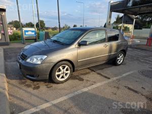 Grey Toyota Corolla 2004 in Daugavpils, with an engine capacity of 2.00 L and mileage of 323 thousand km for 750 €, photo  on AUTOMOTO.COM.LV