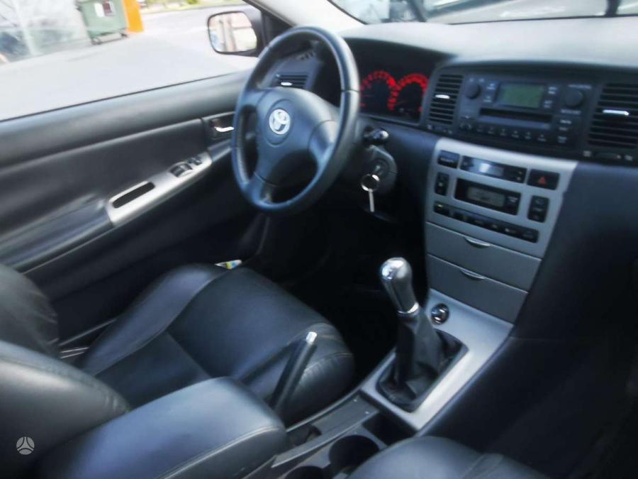 Pelēks Toyota Corolla 2004 Viļņa, ar dzinēja tilpumu 1.80 L un nobraukumu 93 tūkst. km par 3450 €, foto 14 vietnē AUTOMOTO.COM.LV