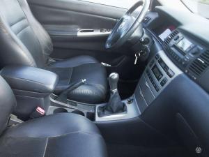 Pelēks Toyota Corolla 2004 Viļņa, ar dzinēja tilpumu 1.80 L un nobraukumu 93 tūkst. km par 3450 €, foto 15 vietnē AUTOMOTO.COM.LV