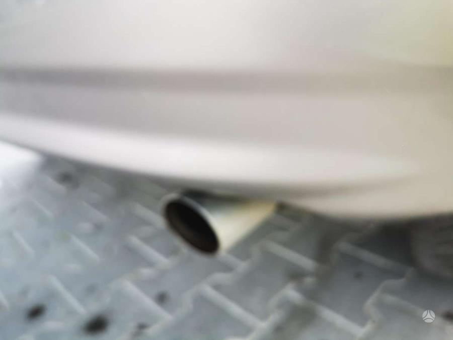 Pelēks Toyota Corolla 2004 Viļņa, ar dzinēja tilpumu 1.80 L un nobraukumu 93 tūkst. km par 3450 €, foto 17 vietnē AUTOMOTO.COM.LV