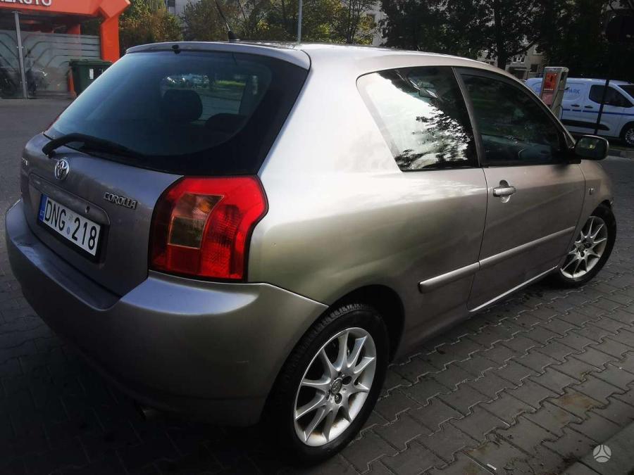Pelēks Toyota Corolla 2004 Viļņa, ar dzinēja tilpumu 1.80 L un nobraukumu 93 tūkst. km par 3450 €, foto 18 vietnē AUTOMOTO.COM.LV