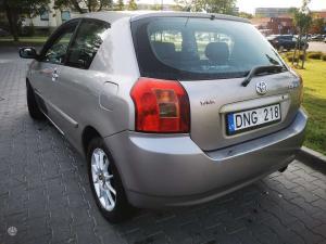 Pelēks Toyota Corolla 2004 Viļņa, ar dzinēja tilpumu 1.80 L un nobraukumu 93 tūkst. km par 3450 €, foto 19 vietnē AUTOMOTO.COM.LV