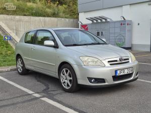 Pelēks Toyota Corolla 2004 Viļņa, ar dzinēja tilpumu 2.00 L un nobraukumu 266 tūkst. km par 1200 €, foto 10 vietnē AUTOMOTO.COM.LV