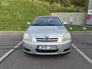 Pelēks Toyota Corolla 2004 Viļņa, ar dzinēja tilpumu 2.00 L un nobraukumu 266 tūkst. km par 1200 €, foto 11 vietnē AUTOMOTO.COM.LV