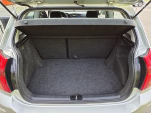 Pelēks Toyota Corolla 2004 Viļņa, ar dzinēja tilpumu 2.00 L un nobraukumu 266 tūkst. km par 1200 €, foto 19 vietnē AUTOMOTO.COM.LV