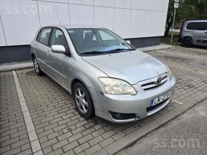 Grey Toyota Corolla 2004 in Riga, with an engine capacity of 2.00 L and mileage of 232 thousand km for 1200 €, photo 3 on AUTOMOTO.COM.LV