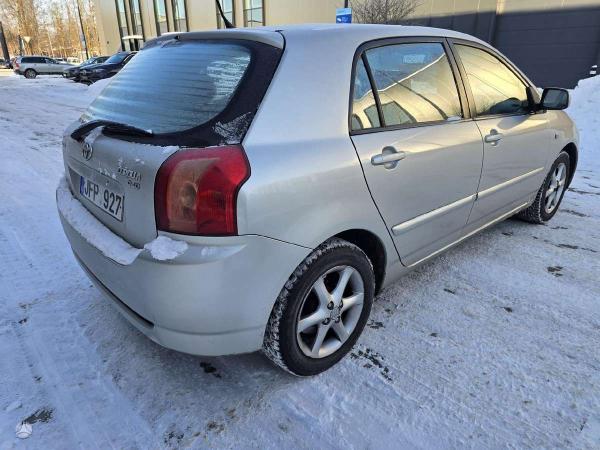 Grey Toyota Corolla 2005 in Vilnius, with an engine capacity of 1.36 L and mileage of 296 thousand km for 2000 €, photo 4 on AUTOMOTO.COM.LV