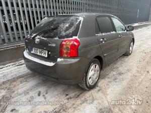 Pelēks Toyota Corolla 2005 Tallina, ar dzinēja tilpumu 1.60 L un nobraukumu 220 tūkst. km par 1399 €, foto 5 vietnē AUTOMOTO.COM.LV