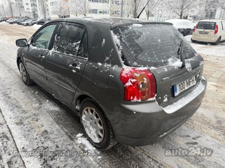 Pelēks Toyota Corolla 2005 Tallina, ar dzinēja tilpumu 1.60 L un nobraukumu 220 tūkst. km par 1399 €, foto 7 vietnē AUTOMOTO.COM.LV