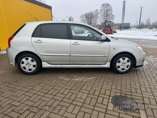 Pelēks Toyota Corolla 2005 Jegeva, ar dzinēja tilpumu 1.40 L un nobraukumu 286 tūkst. km par 2200 €, foto 6 vietnē AUTOMOTO.COM.LV