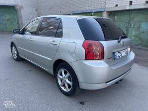 Grey Toyota Corolla 2005 in Vilnius, with an engine capacity of 1.40 L and mileage of 205 thousand km for 1900 €, photo 4 on AUTOMOTO.COM.LV