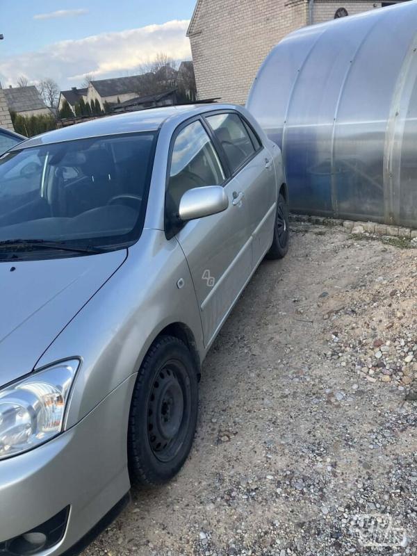 Grey Toyota Corolla 2005 in Siauliai, with an engine capacity of 1.40 L and mileage of 188 thousand km for 780 €, photo 2 on AUTOMOTO.COM.LV