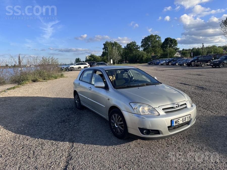 Pelēks Toyota Corolla 2005 Rīga, ar dzinēja tilpumu 1.40 L un nobraukumu 314 tūkst. km par 2100 €, foto 1 vietnē AUTOMOTO.COM.LV