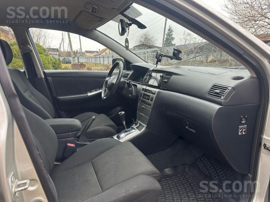 Pelēks Toyota Corolla 2005 Rīga, ar dzinēja tilpumu 1.40 L un nobraukumu 314 tūkst. km par 2100 €, foto 6 vietnē AUTOMOTO.COM.LV