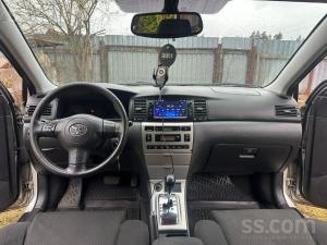 Pelēks Toyota Corolla 2005 Rīga, ar dzinēja tilpumu 1.40 L un nobraukumu 314 tūkst. km par 2100 €, foto 7 vietnē AUTOMOTO.COM.LV