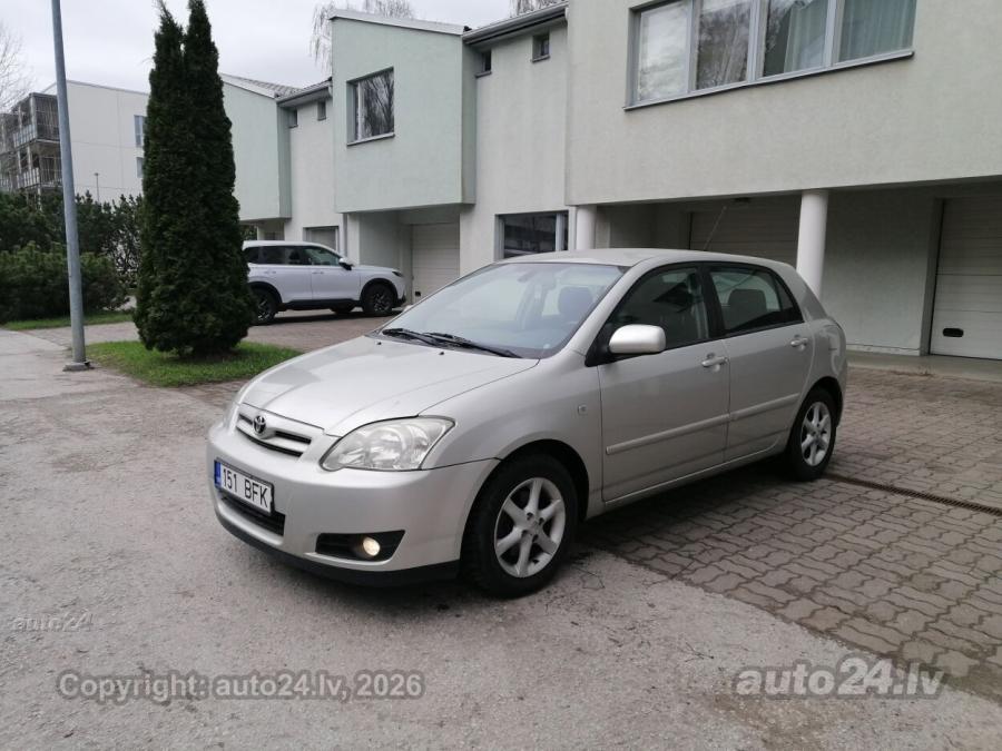 Pelēks Toyota Corolla 2005 Tallina, ar dzinēja tilpumu 1.40 L un nobraukumu 230 tūkst. km par 2790 €, foto 3 vietnē AUTOMOTO.COM.LV