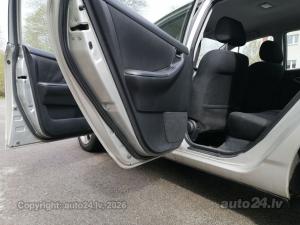 Pelēks Toyota Corolla 2005 Tallina, ar dzinēja tilpumu 1.40 L un nobraukumu 230 tūkst. km par 2790 €, foto 15 vietnē AUTOMOTO.COM.LV