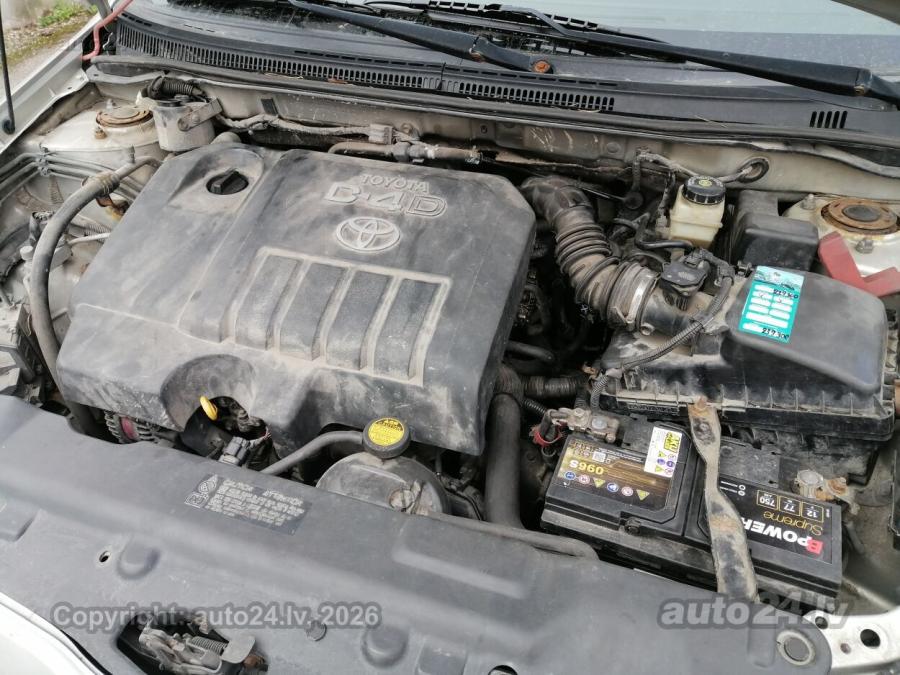 Pelēks Toyota Corolla 2005 Tallina, ar dzinēja tilpumu 1.40 L un nobraukumu 230 tūkst. km par 2790 €, foto 21 vietnē AUTOMOTO.COM.LV