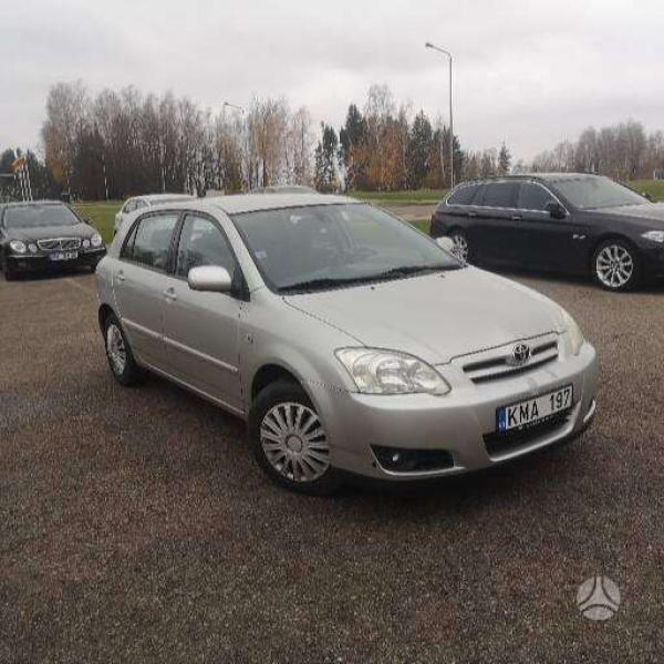 Pelēks Toyota Corolla 2005 Elektrėnai, ar dzinēja tilpumu 1.40 L un nobraukumu 310 tūkst. km par 950 €, foto 5 vietnē AUTOMOTO.COM.LV