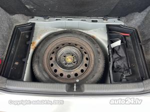 Pelēks Toyota Corolla 2005 Mardu, ar dzinēja tilpumu 1.60 L un nobraukumu 184 tūkst. km par 4800 €, foto 17 vietnē AUTOMOTO.COM.LV