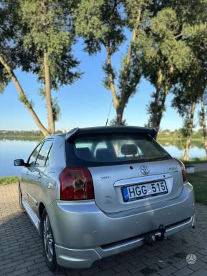 Pelēks Toyota Corolla 2005 Vievis, ar dzinēja tilpumu 1.40 L un nobraukumu 359 tūkst. km par 1989 €, foto 5 vietnē AUTOMOTO.COM.LV
