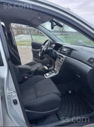 Grey Toyota Corolla 2005 in Riga, with an engine capacity of 1.40 L and mileage of 289 thousand km for 3900 €, photo 4 on AUTOMOTO.COM.LV