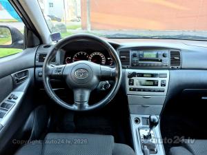 Pelēks Toyota Corolla 2005 Tallina, ar dzinēja tilpumu 1.40 L un nobraukumu 233 tūkst. km par 1490 €, foto 11 vietnē AUTOMOTO.COM.LV