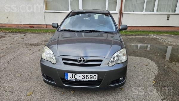 Pelēks Toyota Corolla 2005 Rīga, ar dzinēja tilpumu 1.40 L un nobraukumu 379 tūkst. km par 1000 €, foto 6 vietnē AUTOMOTO.COM.LV