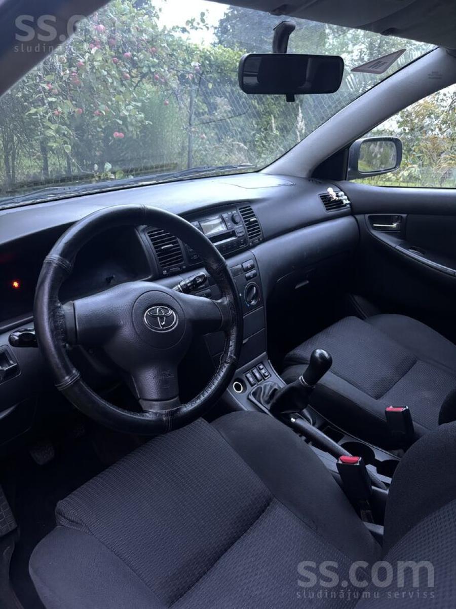 Pelēks Toyota Corolla 2005 Rīga, ar dzinēja tilpumu 1.40 L un nobraukumu 0 tūkst. km par 1700 €, foto 5 vietnē AUTOMOTO.COM.LV