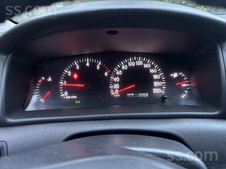 Pelēks Toyota Corolla 2005 Rīga, ar dzinēja tilpumu 1.40 L un nobraukumu 0 tūkst. km par 1700 €, foto 7 vietnē AUTOMOTO.COM.LV