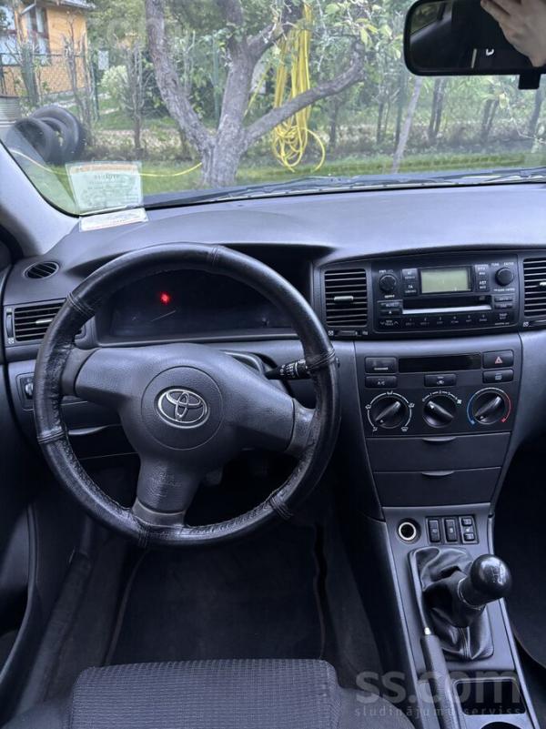 Pelēks Toyota Corolla 2005 Rīga, ar dzinēja tilpumu 1.40 L un nobraukumu 0 tūkst. km par 1700 €, foto 6 vietnē AUTOMOTO.COM.LV