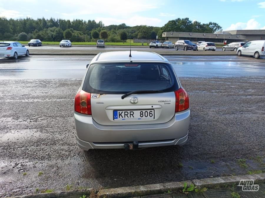 Pelēks Toyota Corolla 2005 Kauņa, ar dzinēja tilpumu 1.40 L un nobraukumu 365 tūkst. km par 1250 €, foto 3 vietnē AUTOMOTO.COM.LV