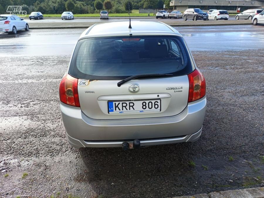 Pelēks Toyota Corolla 2005 Kauņa, ar dzinēja tilpumu 1.40 L un nobraukumu 365 tūkst. km par 1250 €, foto 5 vietnē AUTOMOTO.COM.LV