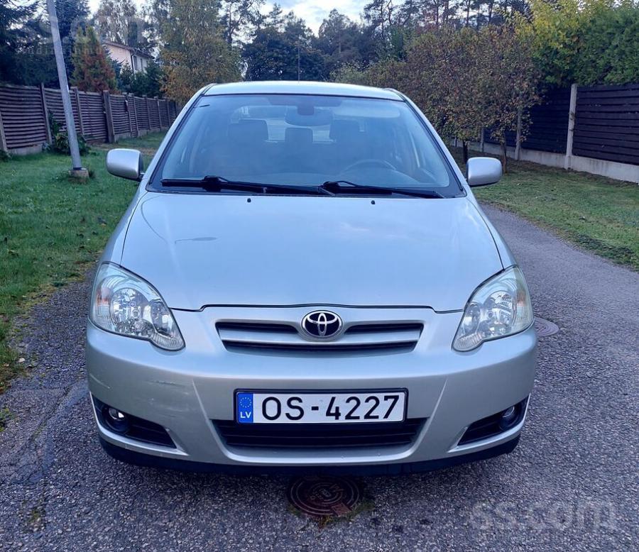 Pelēks Toyota Corolla 2005 Rīga, ar dzinēja tilpumu 2.00 L un nobraukumu 237 tūkst. km par 2350 €, foto 3 vietnē AUTOMOTO.COM.LV