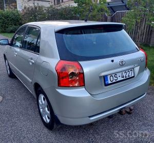 Pelēks Toyota Corolla 2005 Rīga, ar dzinēja tilpumu 2.00 L un nobraukumu 237 tūkst. km par 2350 €, foto 4 vietnē AUTOMOTO.COM.LV