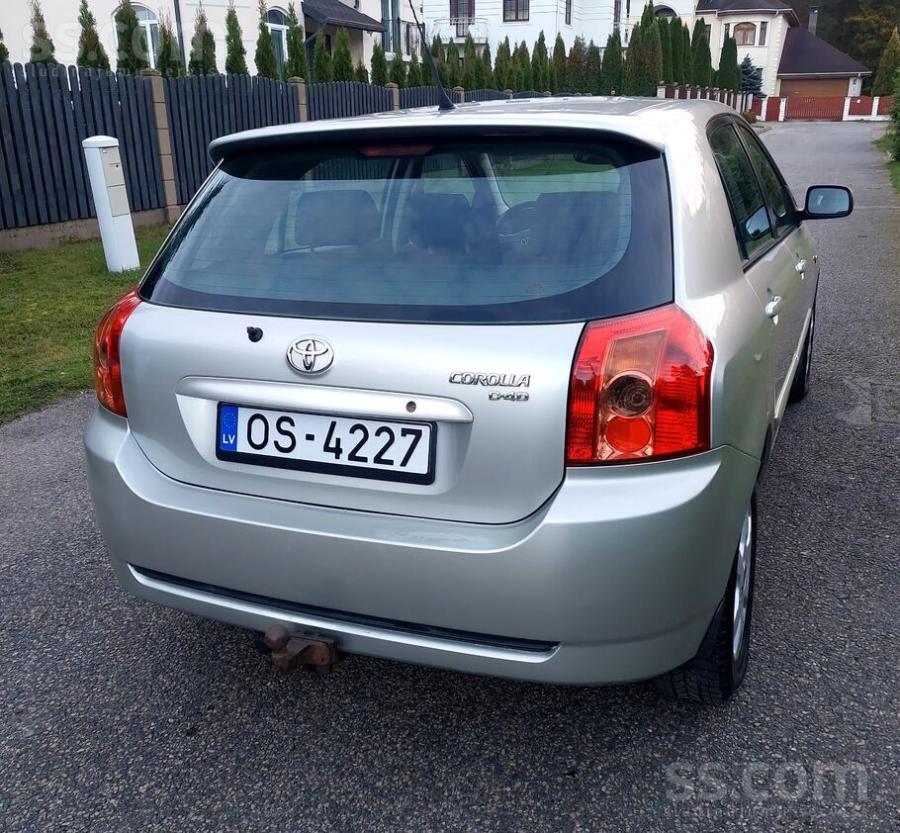 Pelēks Toyota Corolla 2005 Rīga, ar dzinēja tilpumu 2.00 L un nobraukumu 237 tūkst. km par 2350 €, foto 6 vietnē AUTOMOTO.COM.LV