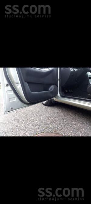 Pelēks Toyota Corolla 2005 Rīga, ar dzinēja tilpumu 2.00 L un nobraukumu 237 tūkst. km par 2350 €, foto 14 vietnē AUTOMOTO.COM.LV
