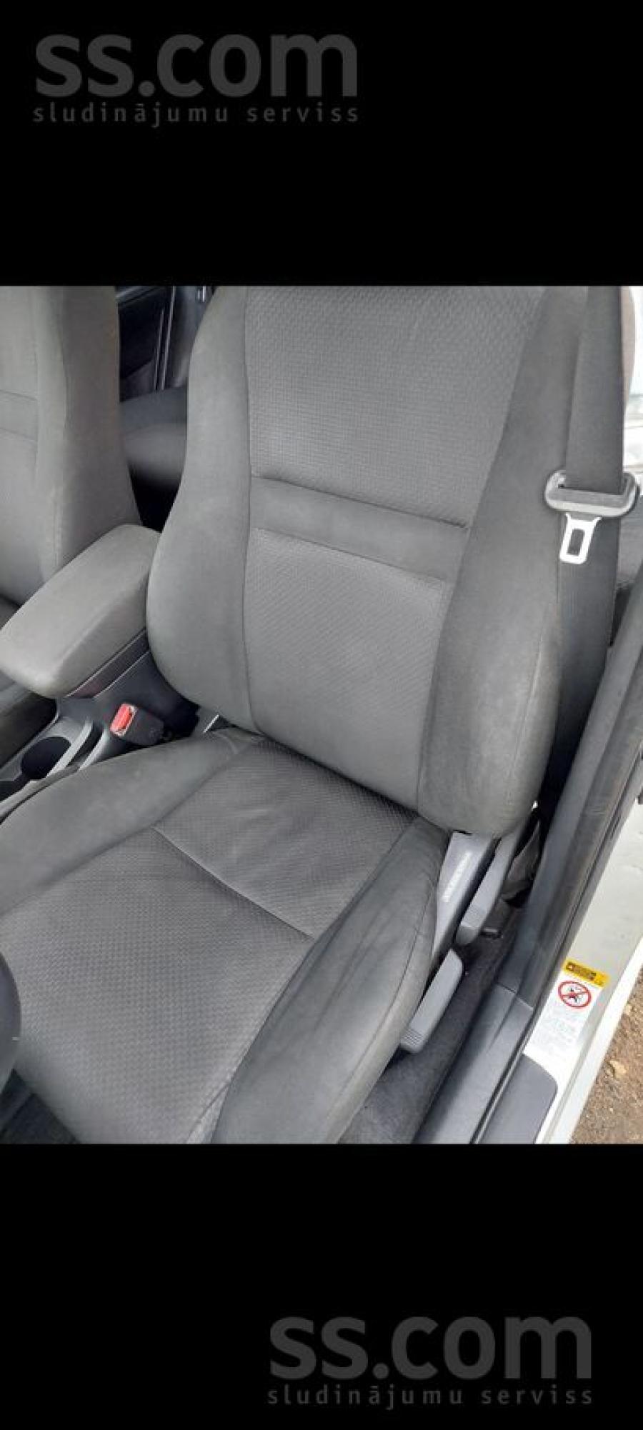 Pelēks Toyota Corolla 2005 Rīga, ar dzinēja tilpumu 2.00 L un nobraukumu 237 tūkst. km par 2350 €, foto 17 vietnē AUTOMOTO.COM.LV