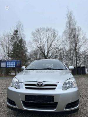 Pelēks Toyota Corolla 2006 Vievis, ar dzinēja tilpumu 1.40 L un nobraukumu 219 tūkst. km par 1960 €, foto 9 vietnē AUTOMOTO.COM.LV